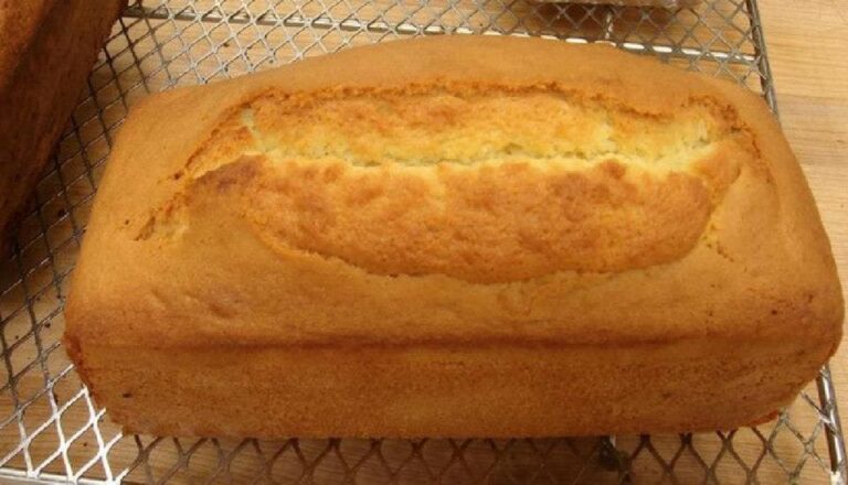 Old Fashioned Half Pound Cake Cakes And Colors old-fashioned-half-pound-cake-cakes-and-colors